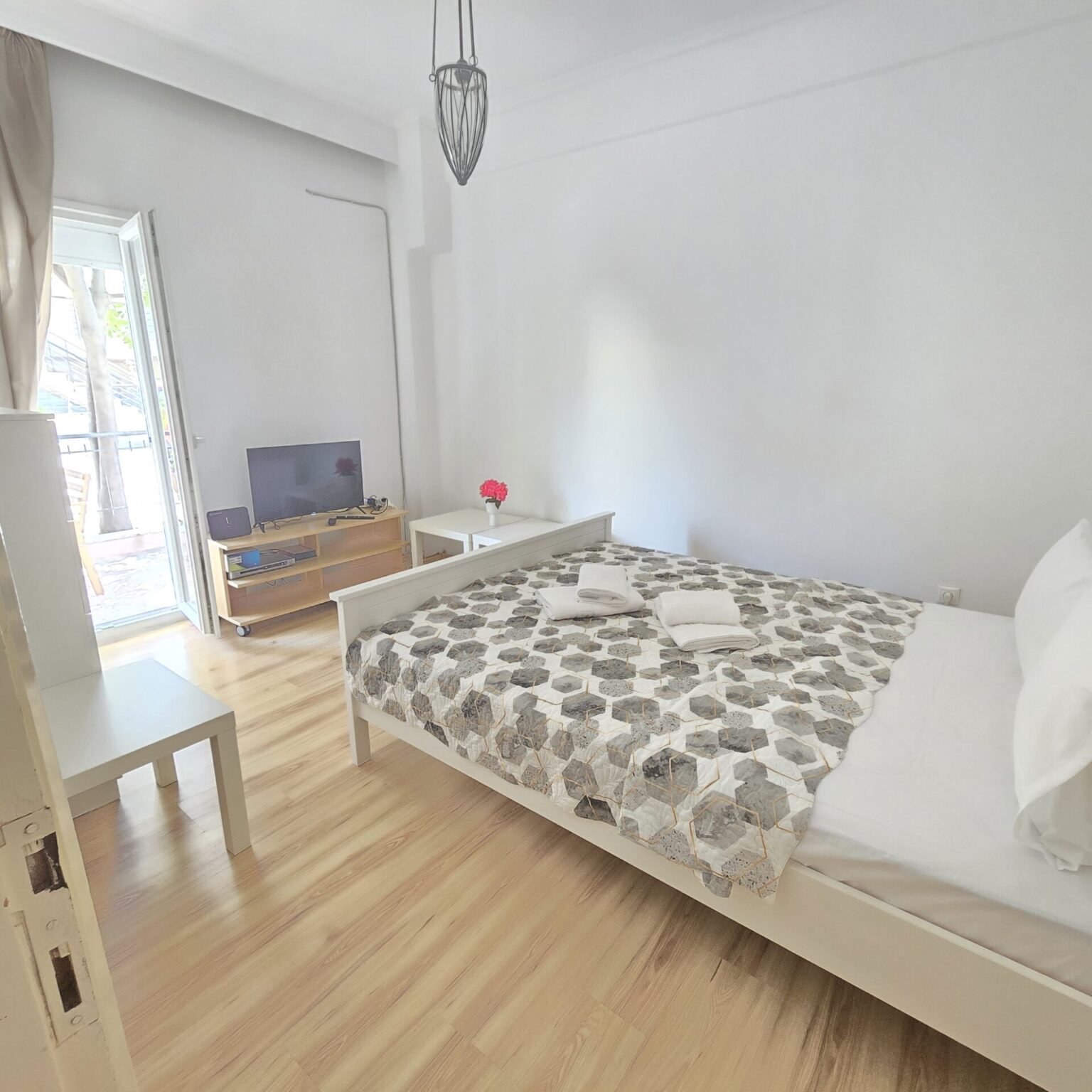 Lydia apart - myseasidevillas.com